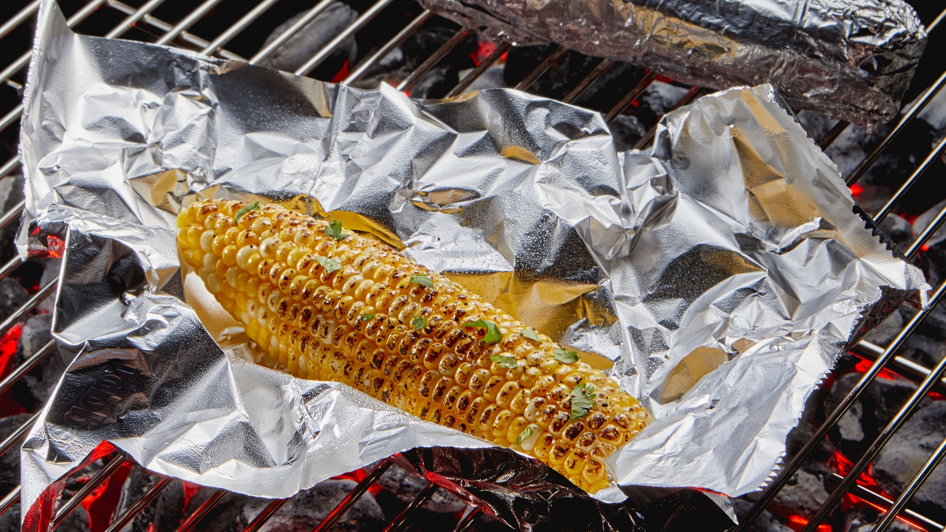 How to Grill Corn on the Cob in Foil | Reynolds Brands